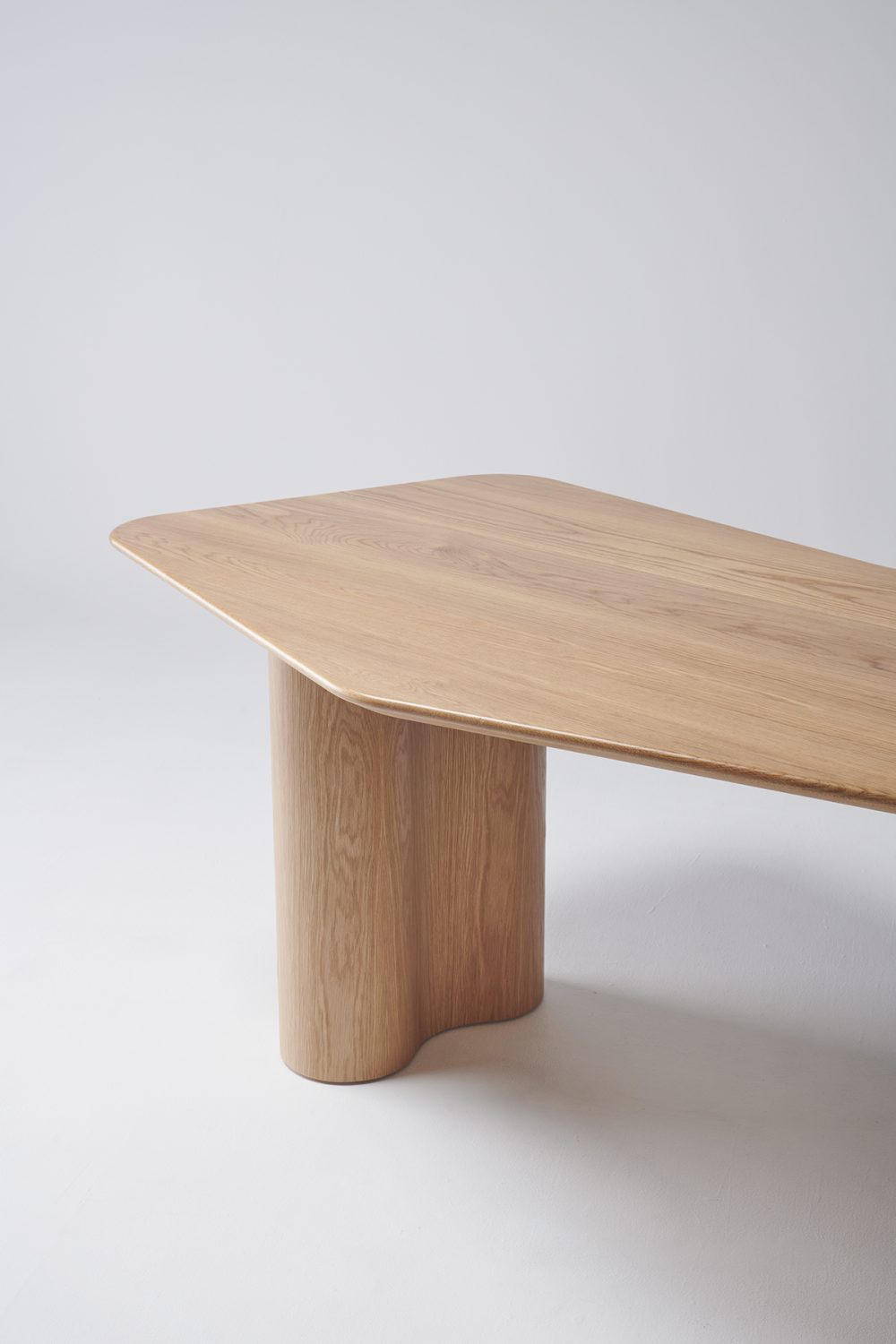 prince desk - Grazia & Co